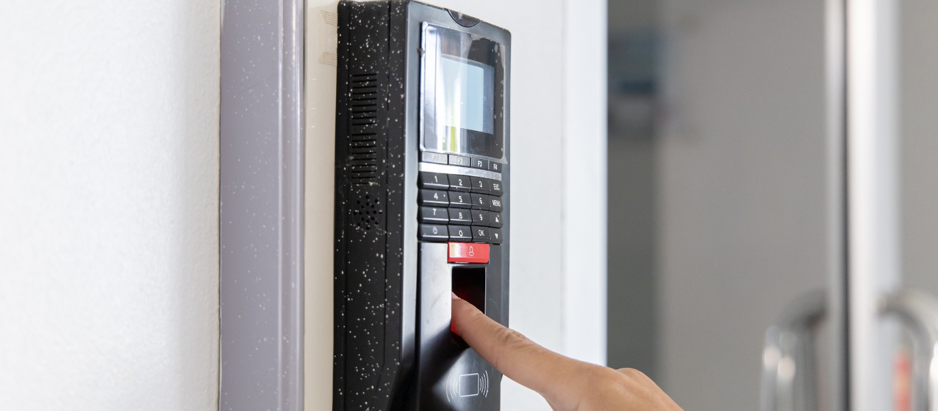 Advantages of RFID & Biometric Attendance Systems